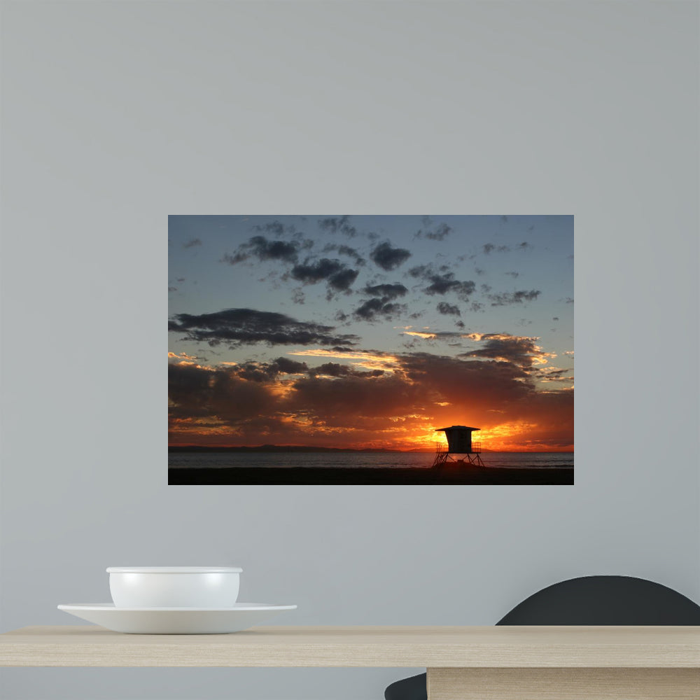 Lifeguard Tower with Colorful Wall Decal - WallMonkeys.com – Wallmonkeys