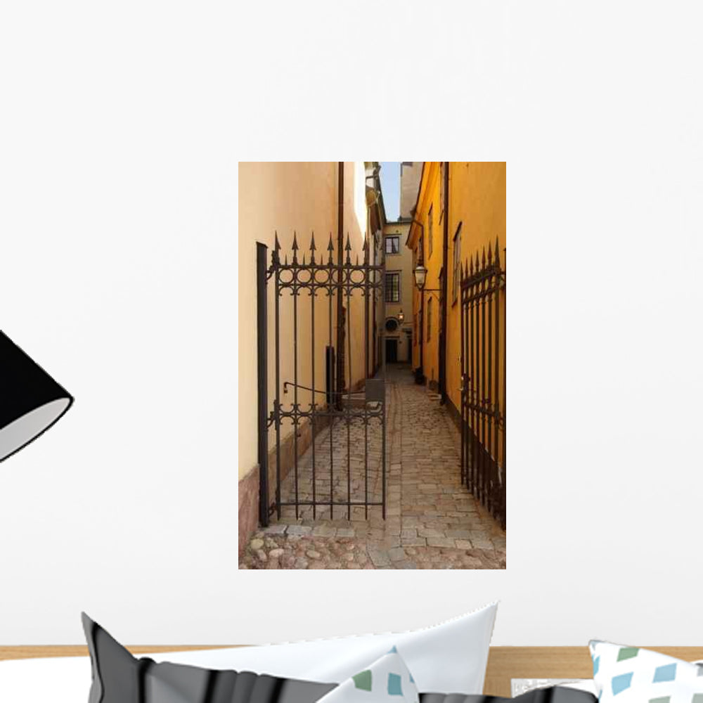 Open Gate Wall Decal - WallMonkeys.com – Wallmonkeys