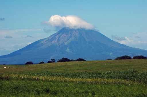 Volcano Chingo Wall Decal - WallMonkeys.com – Wallmonkeys