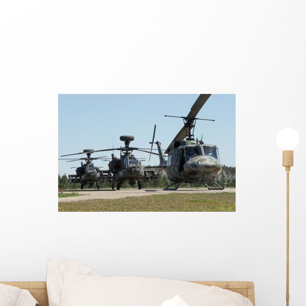 Apache Helicopters Wall Mural – Wallmonkeys