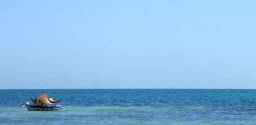 Une Barque En Pleine Wall Decal - WallMonkeys.com – Wallmonkeys