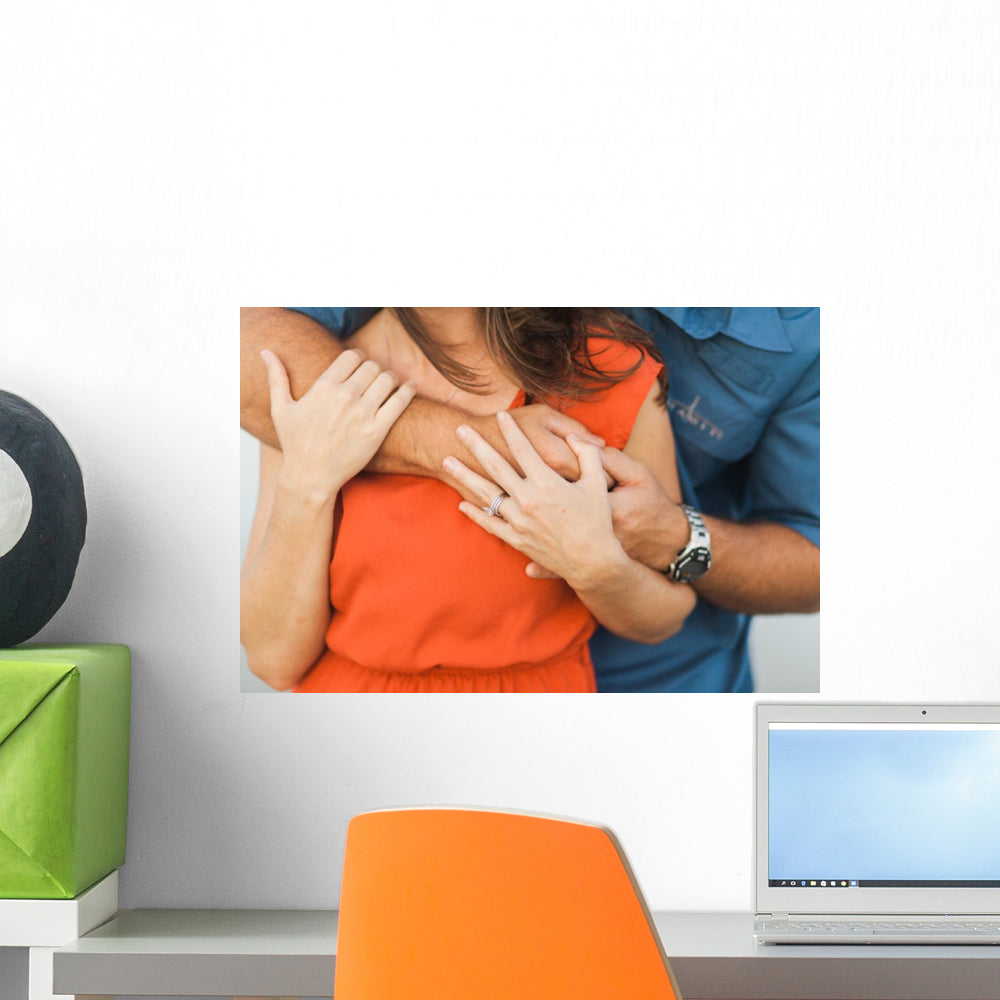 Couple Hugging Wall Mural – Wallmonkeys